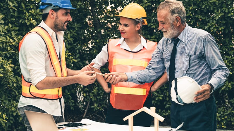 Tips for Effective Communication on a Construction Job Site